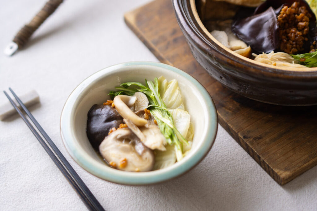 きのことはくさいの醤油麹鍋 | 坂ノ途中 | 100年先もつづく、農業を。